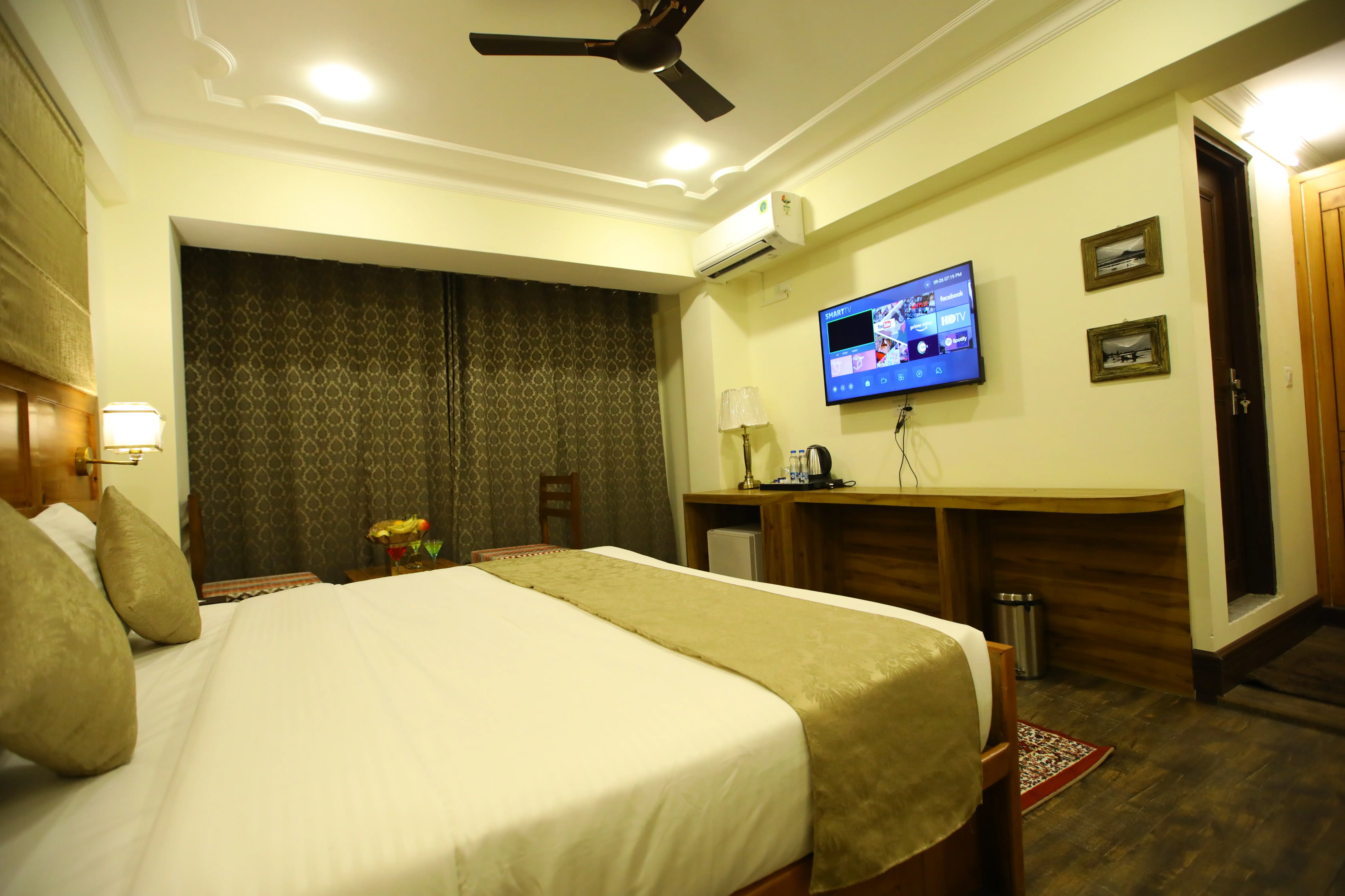 Shaf Excellency Hotel