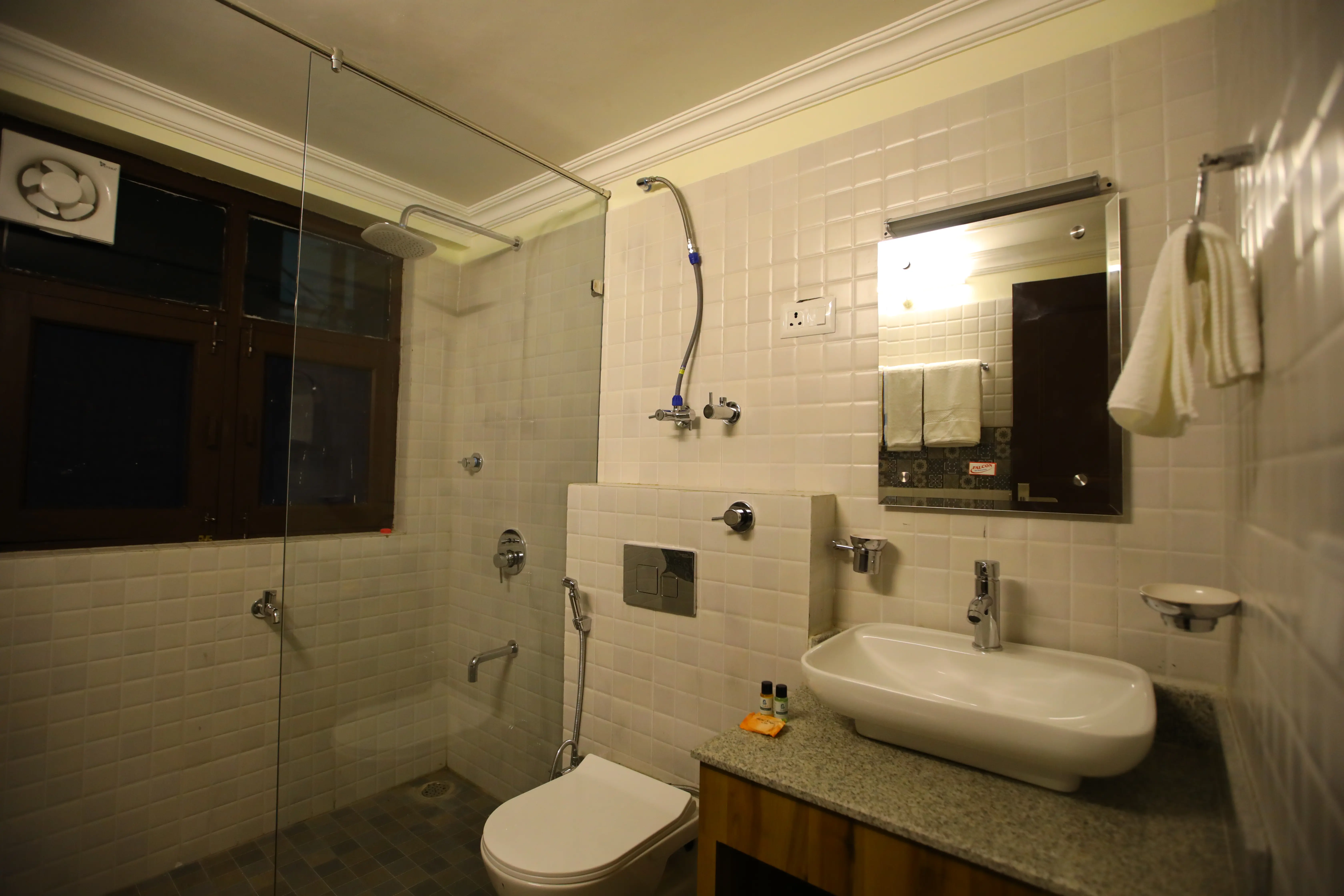 Shaf Excellency Hotel